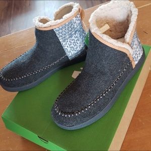 Sanuk | Shoes | Sanuk Nice Bootah Boots | Poshmark